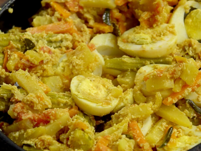 Kerala Style Crispy Tapioca Fritters – Village Cooking