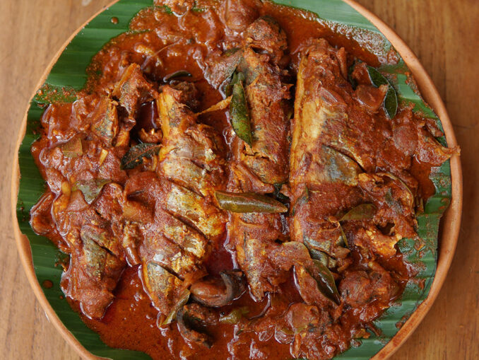 Kerala style chicken perattu – Village Cooking