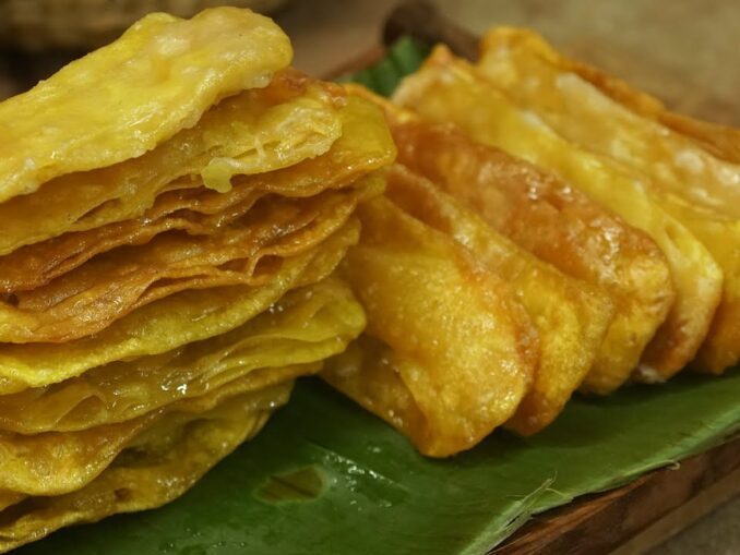 Kerala Breakfast – Pazham Puttu – Village Cooking